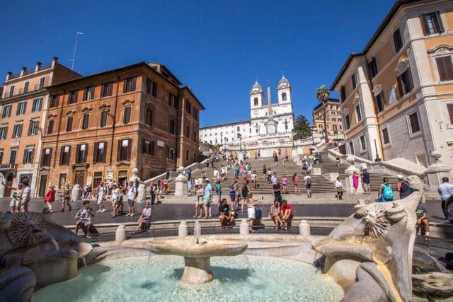 25 Best places to visit in Italy in October + Local Tips