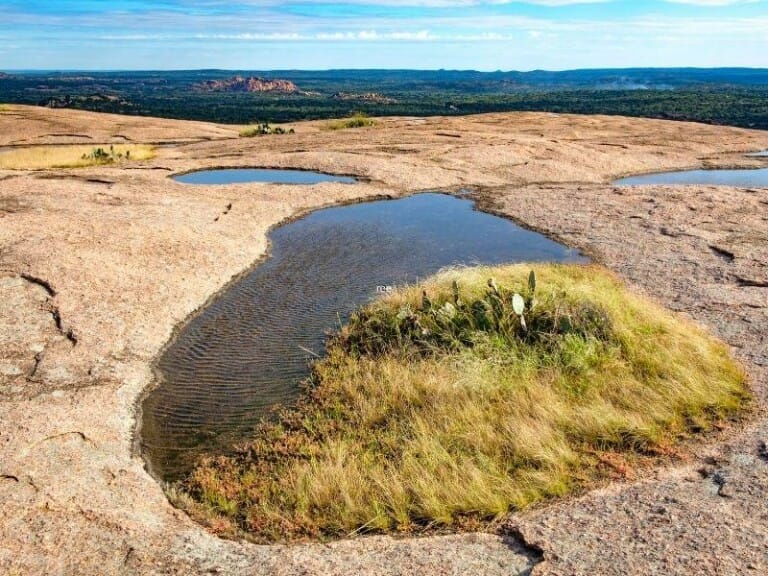Enchanted Rock hike: the best 6 trails + tips for visiting