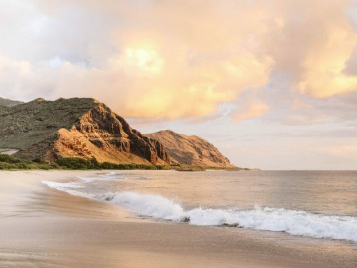 15 Top Spots to Watch the Best Sunsets in Oahu, Hawaii