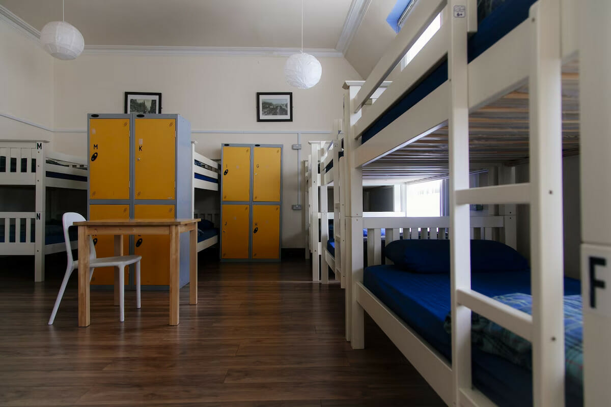 Where to Stay in Edinburgh + best areas to stay