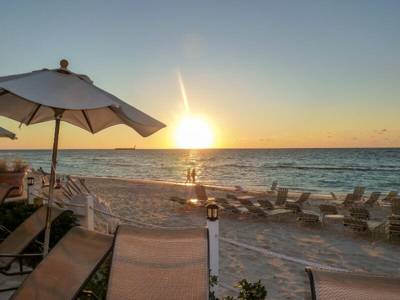 Where to Stay in Grand Cayman: The Best 18 Hotels