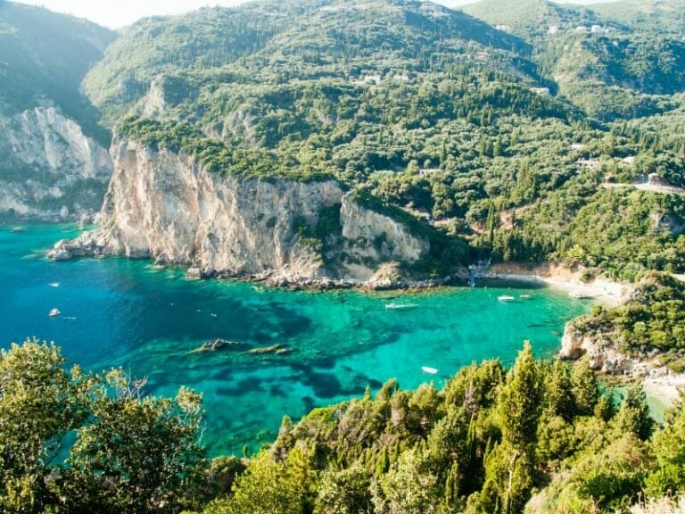 The Ultimate Greece Travel Guide: All You Need to Know