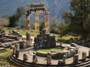 The Ultimate Greece Travel Guide: All You Need to Know